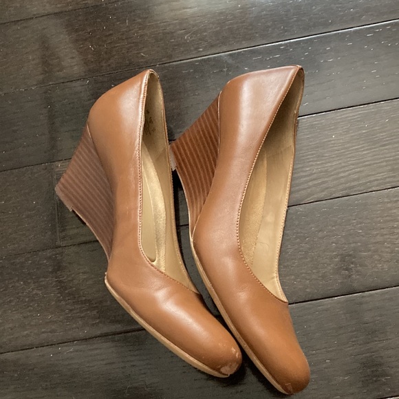 Naturalizer | Shoes | Naturalizer Emily Wedge 9 | Poshmark